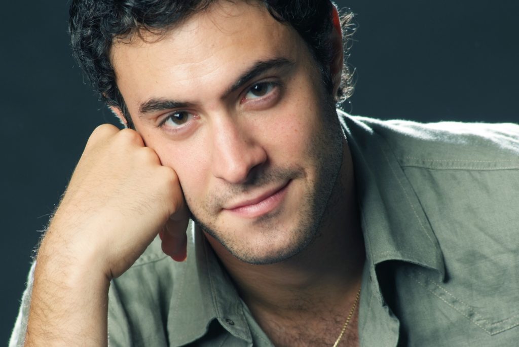 Intervista esclusiva ad Alessio Vassallo: Tutti i ruoli che interpreto ...