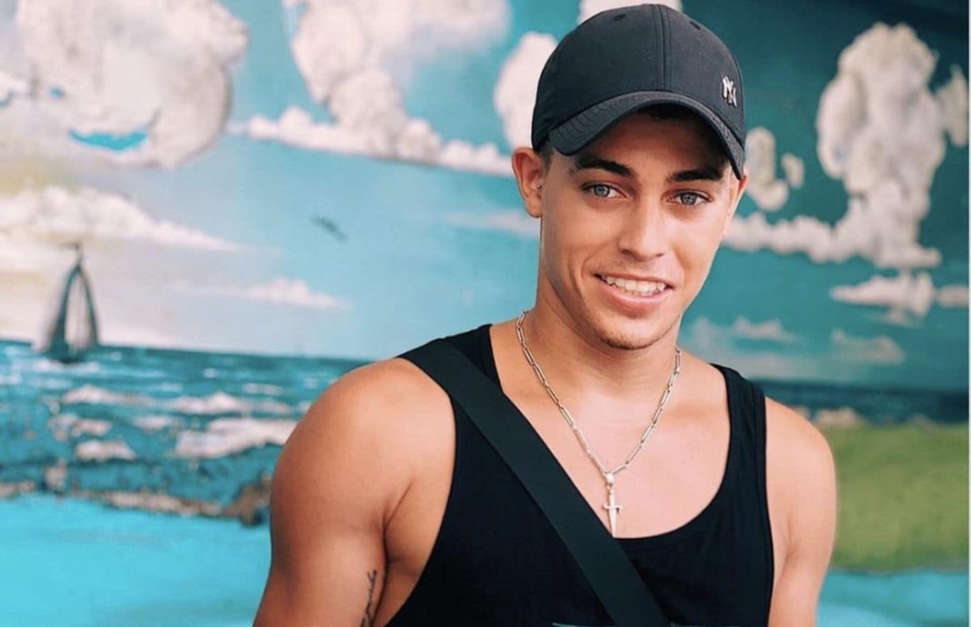 Einar Instagram, l'ex allievo di Amici ricoperto di critiche: il motivo