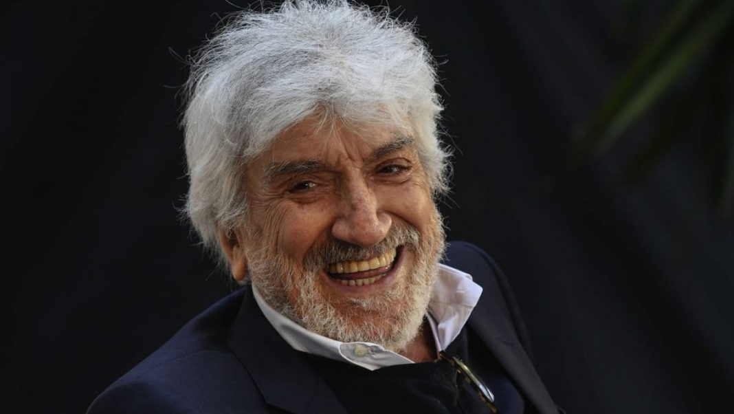 Gigi Proietti è morto, addio al grande mattatore italiano