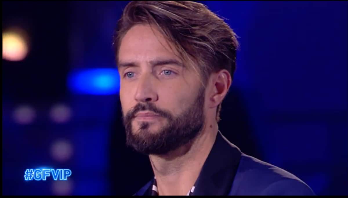 Alex Belli lascia l'Italia: Alex Belli lascia l'Italia: