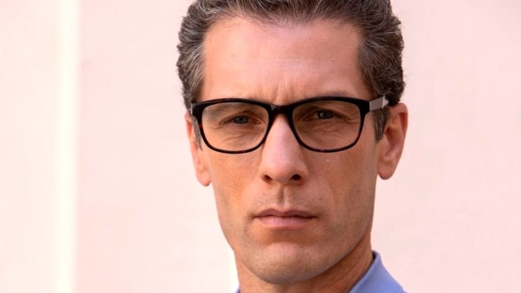 Andrea Maggi, intervista al docente del prgramma Il Collegio su Rai2