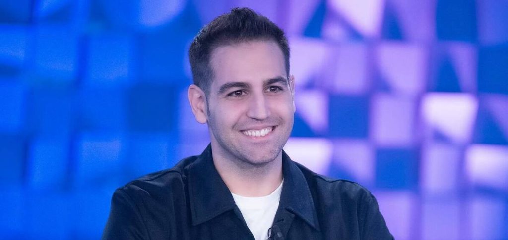 Chi è Aras Şenol, il concorrente de l'isola dei Famosi 2024?