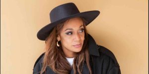 Chi è Kelly Joyce di "Vivre la vie" concorrente di Tale e Quale Show 2024