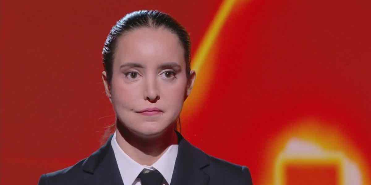 Le Iene, il monologo di Camilla Mancini vittima di bullismo | Video