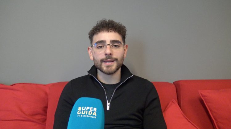Rocco Hunt a Sanremo 2025 con “Mille vote ancora" - Intervista Video