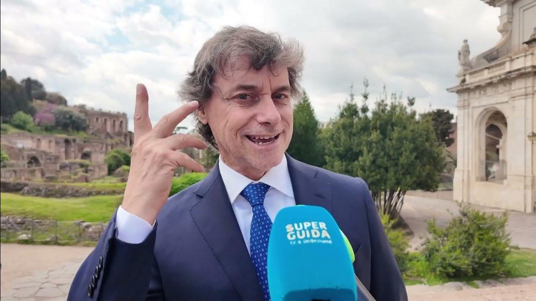 Alberto Angela e la lezione di storia al Colosseo per Re Carlo e Camilla