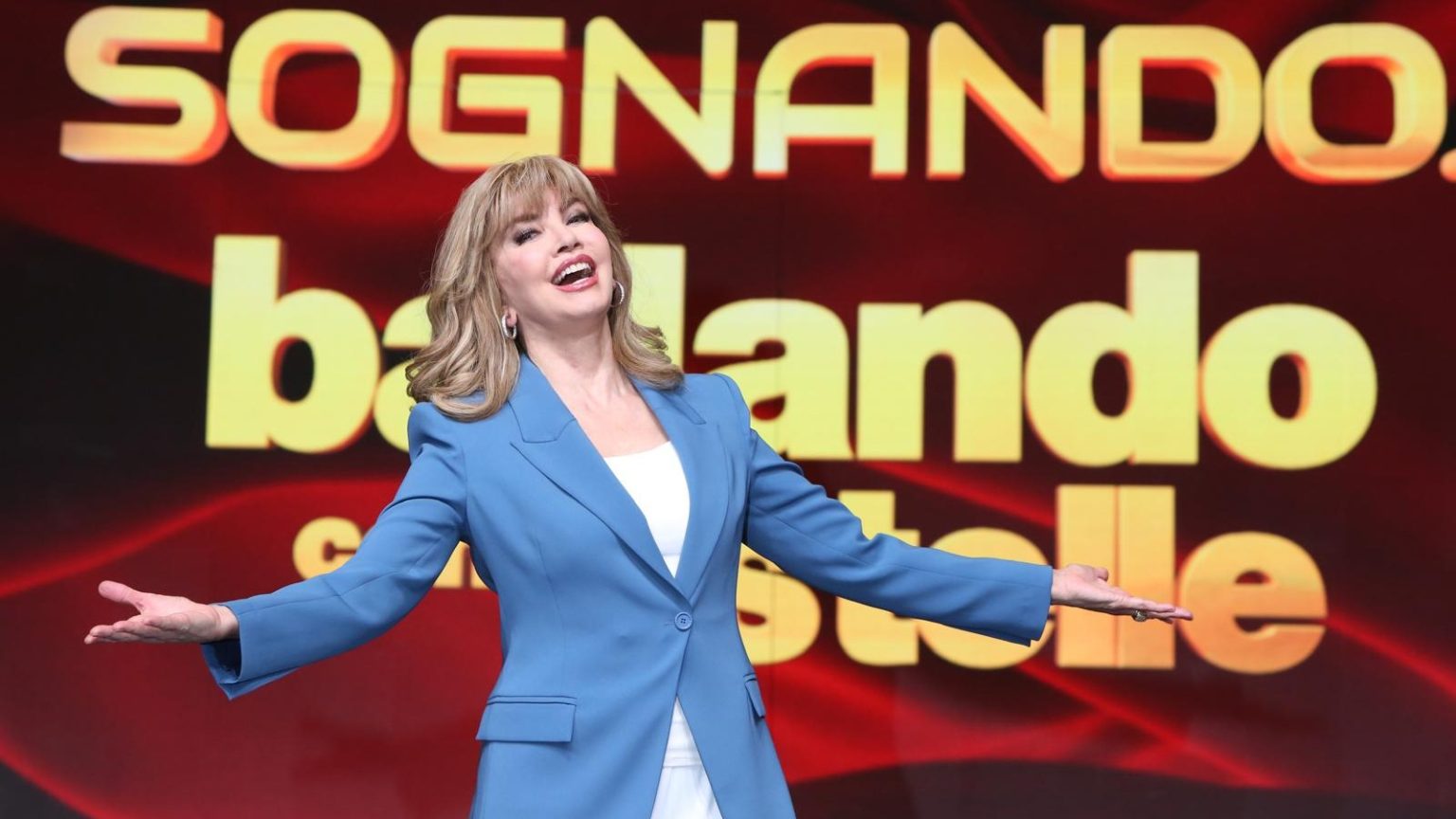Milly Carlucci torna a condurre Ballando con le Stelle 2025, quando in TV